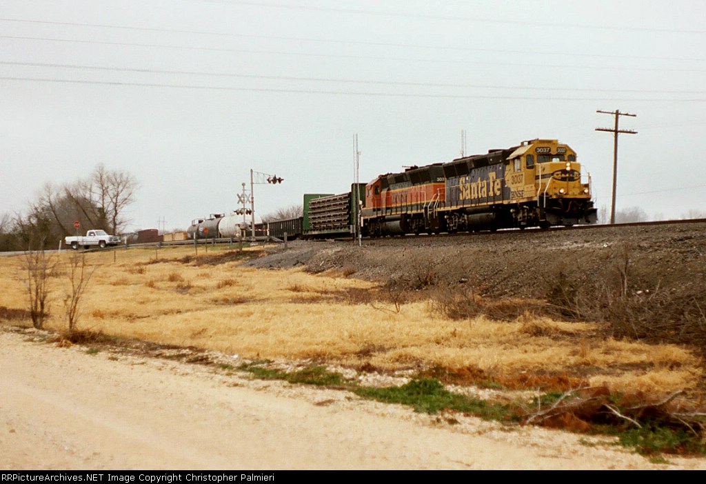 BNSF 3037 and BNSF 3031